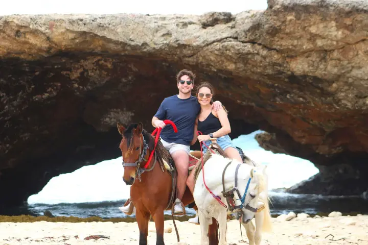 Delta Airline Flights to Aruba | The Complete Island Guide