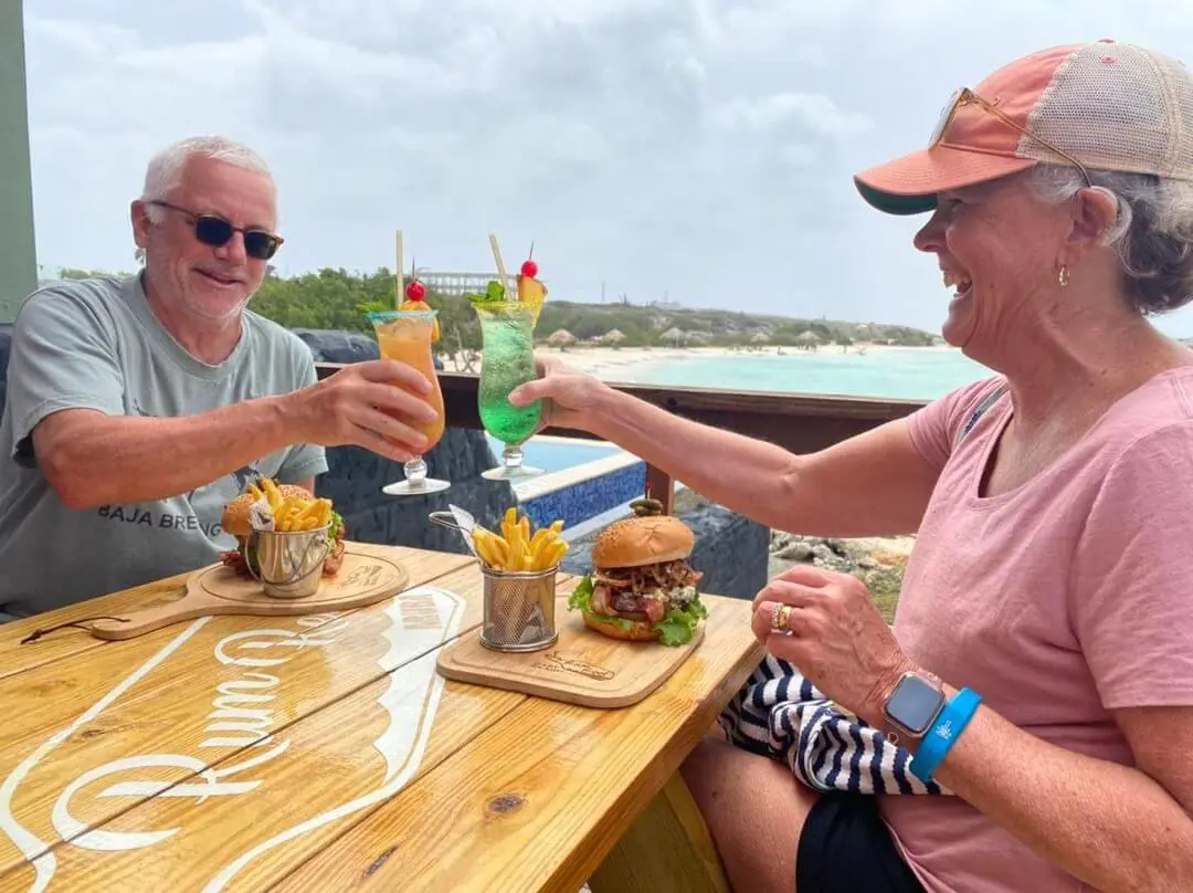 Rum Reef Cocktail Bar&Grill - My_Aruba_Guide