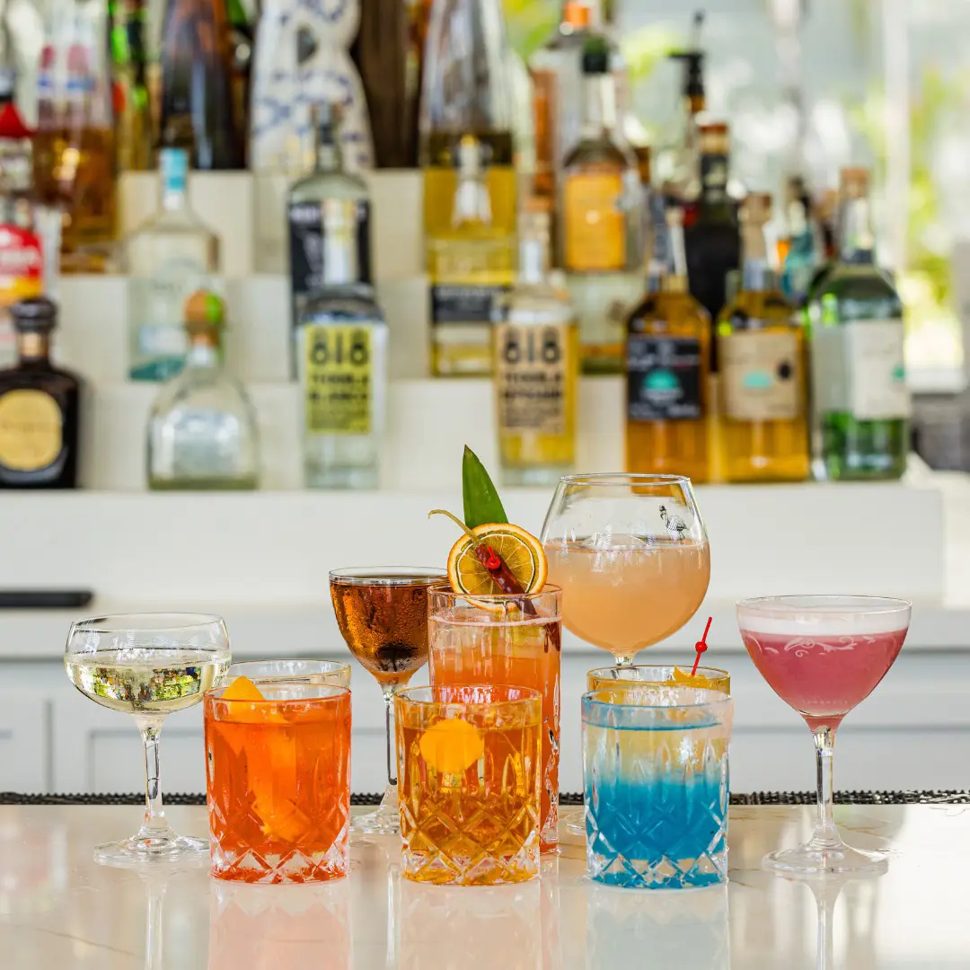Sunset Bar - My_Aruba_Guide