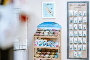 Regalos y Recuerdos | My Aruba Guide
